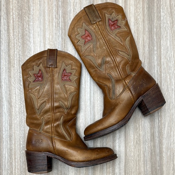 FRYE AND CO. | Shoes | Rare Vintage Frye Floral Sabrina Campus Boots ...